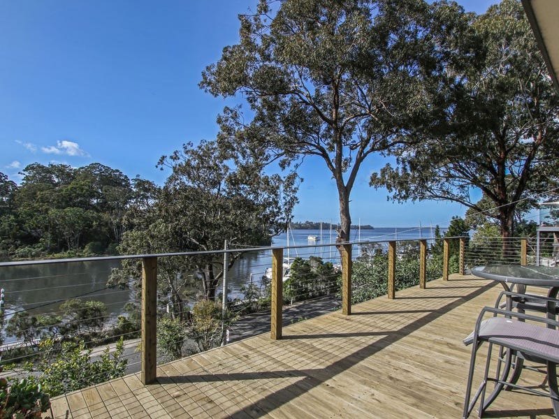 1 Smiths Way, Metung, Vic 3904 - Property Details