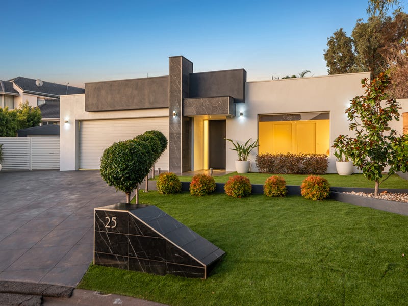 25 Elwood Drive, Strathdale, Vic 3550 - Property Details