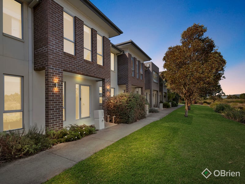 8 Peppermint Row, Officer, Vic 3809 - Property Details