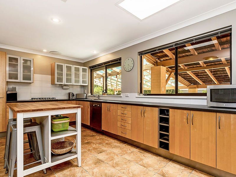 39 Coral Road, Kalamunda, WA 6076 - Property Details