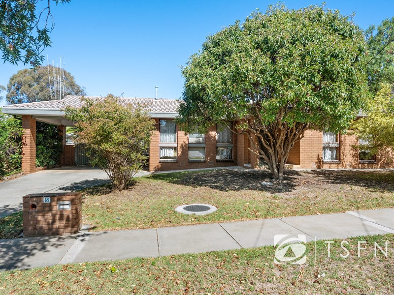 18 Desmond Street, Strathdale, Vic 3550 - Property Details