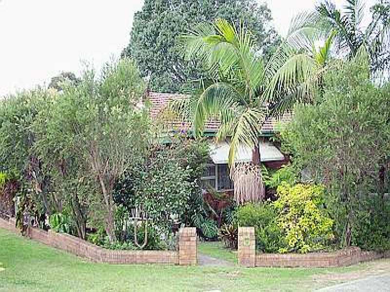 13 Henry Parry Drive, East Gosford, NSW 2250 - realestate.com.au