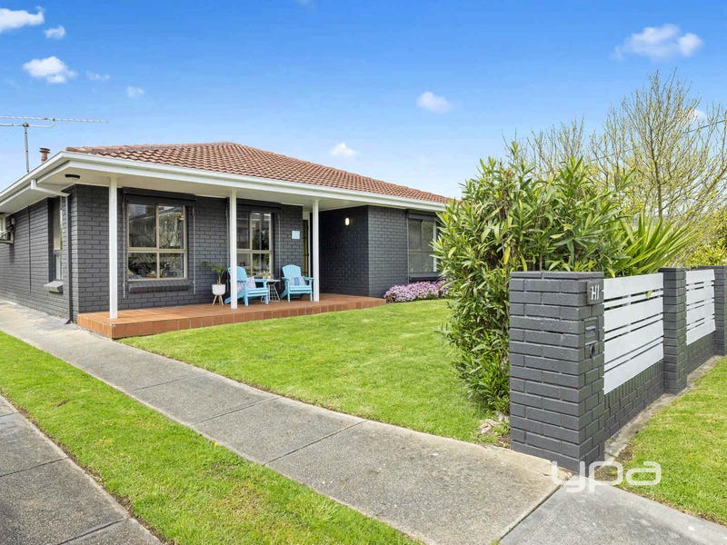 1/11 Beachurst Avenue, Dromana, Vic 3936 - Property Details