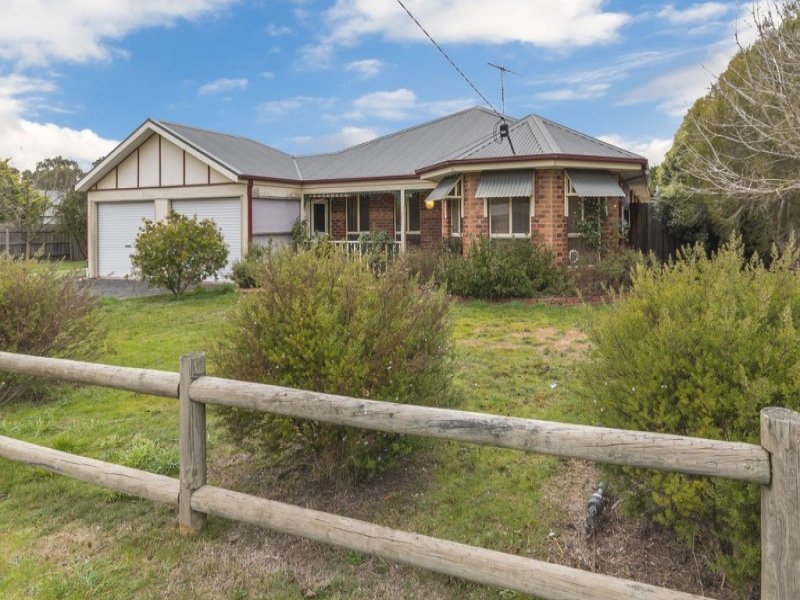 12 Rose Boulevard, Lancefield, Vic 3435 - Property Details