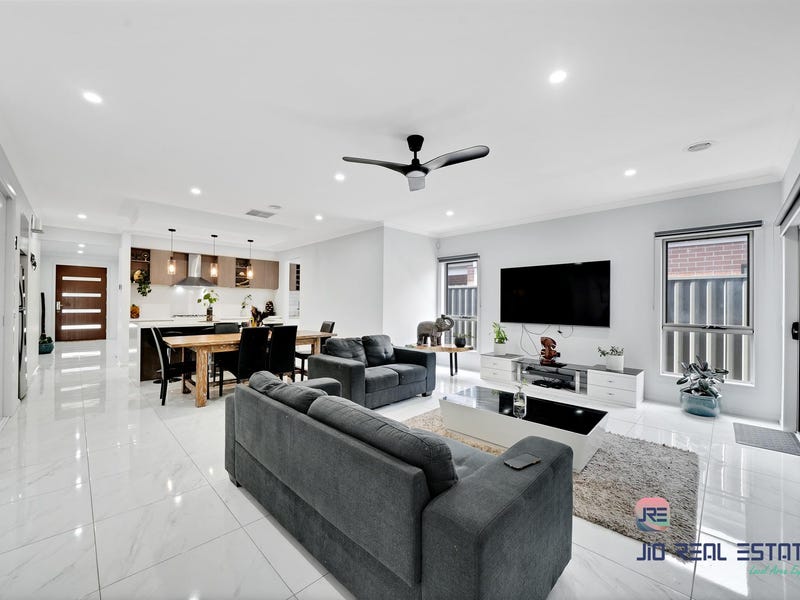 46 Riverside Concourse, Cobblebank, Vic 3338 - Property Details