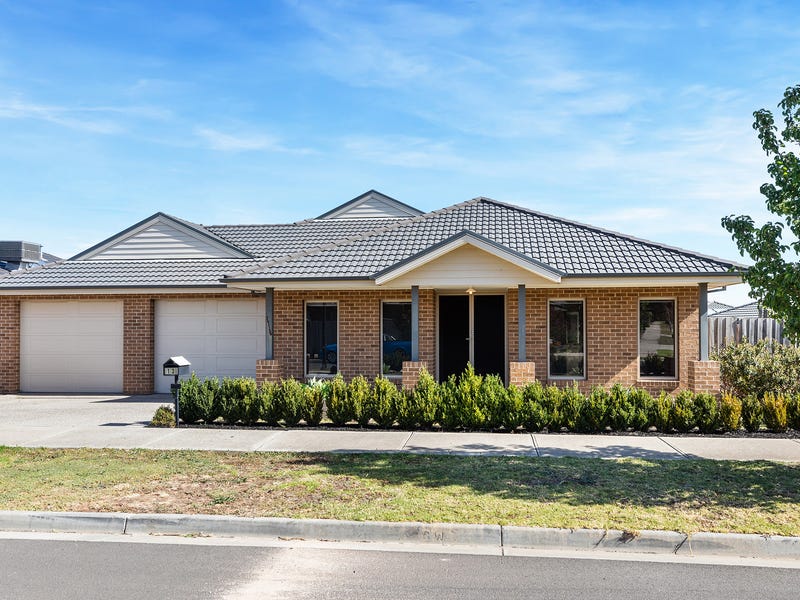 13 Showman Drive, Diggers Rest, VIC 3427 - realestate.com.au