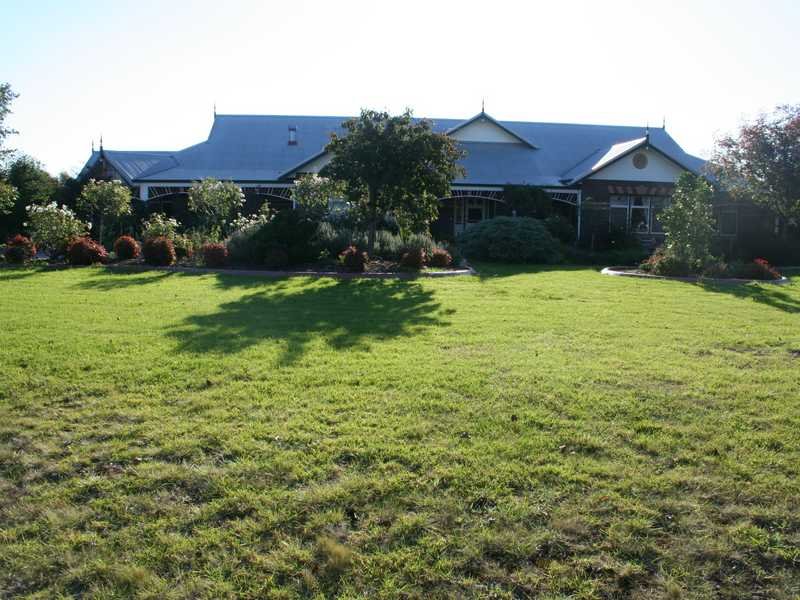 31 Springbank Way, Brookfield, VIC 3338 - realestate.com.au