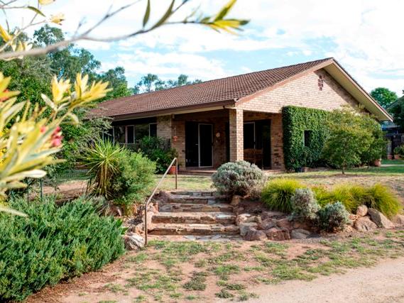 6 Martindale Court, Cobram, Vic 3644 - Property Details