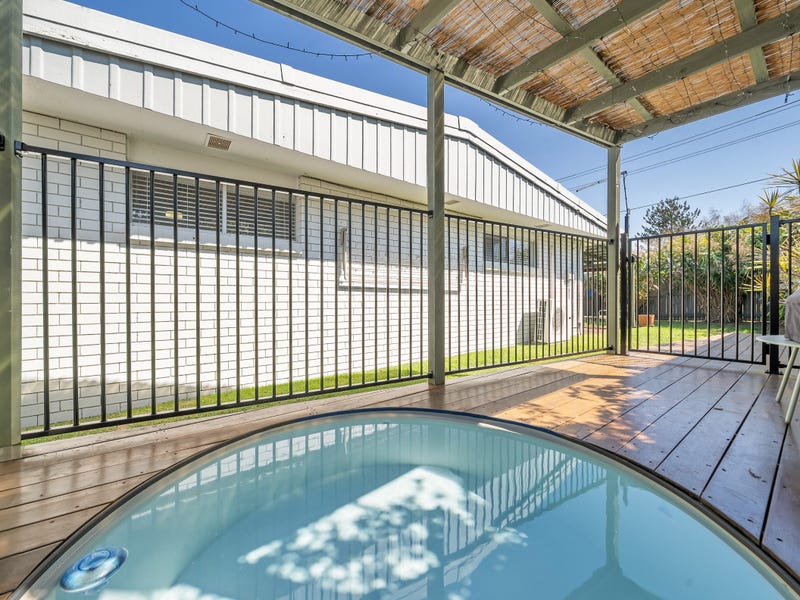 2/14 Dover Road, Margate, Qld 4019 - Property Details