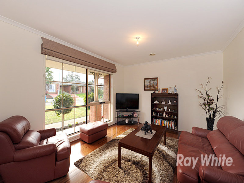 1 Cooma Court, Berwick, Vic 3806 - Property Details