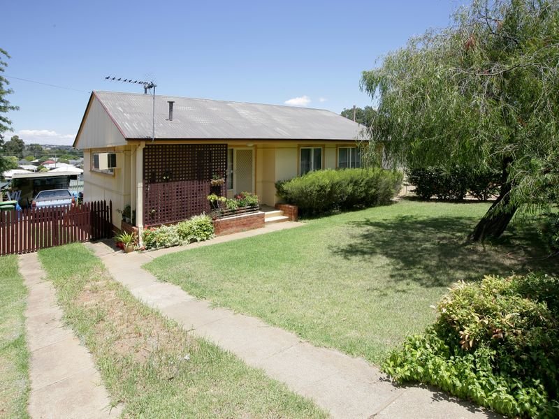46 Gilmore Avenue, Mount Austin, NSW 2650 - realestate.com.au