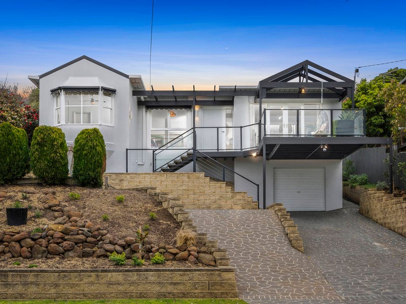 2 Reigate Road, Highton, VIC 3216 - realestate.com.au