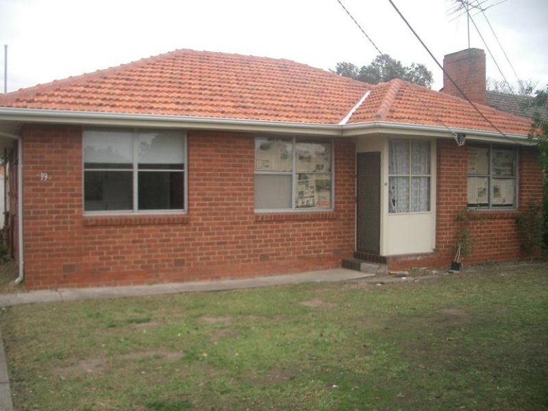 19 Emu Parade, Jacana, VIC 3047 - realestate.com.au