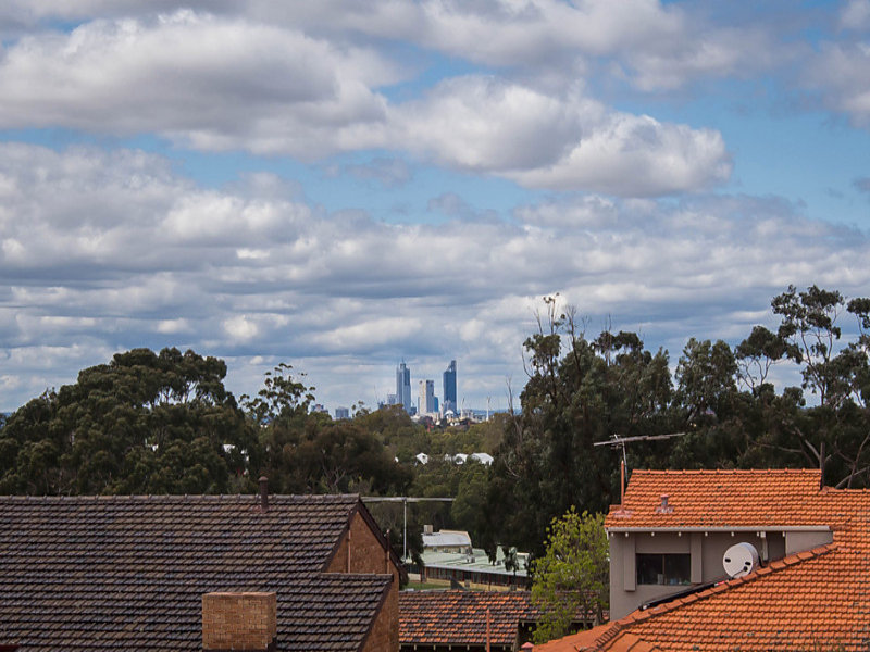 35 Mantua Crescent, Churchlands, WA 6018 - Property Details