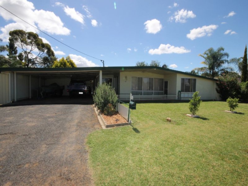 18 Hall Street, Dalby, Qld 4405 - Property Details