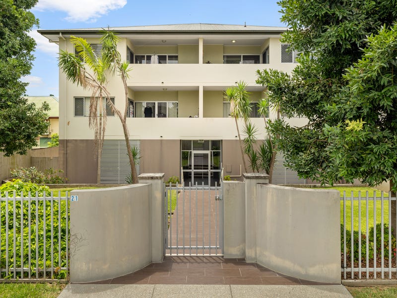 16/17 Cardross Street, Yeerongpilly, Qld 4105 - Property Details