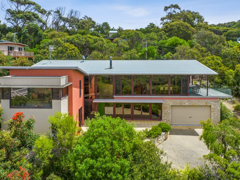 8 Wybellenna Drive, Fairhaven, Vic 3231 - Property Details