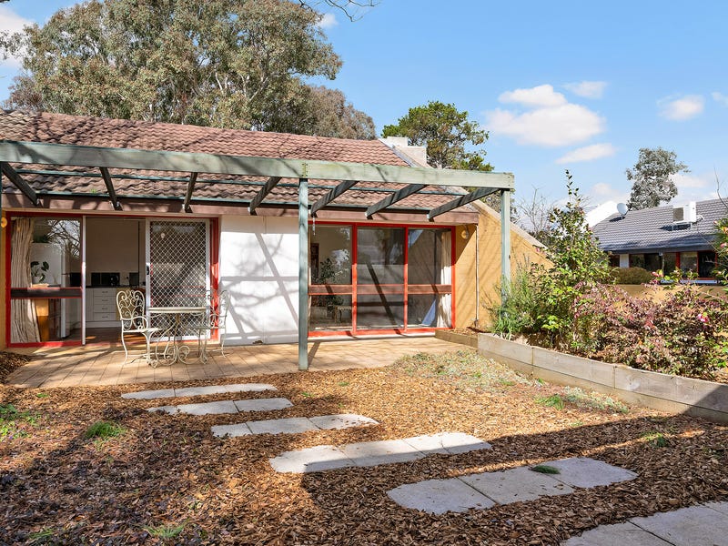 2 Griffiths Street, Holt, ACT 2615 - Property Details