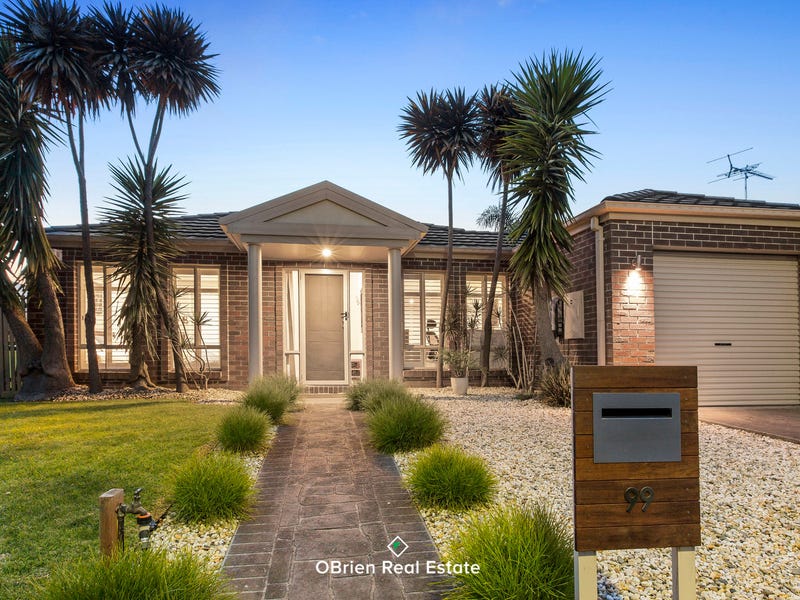 99 Fieldstone Boulevard, Beaconsfield, VIC 3807 - realestate.com.au