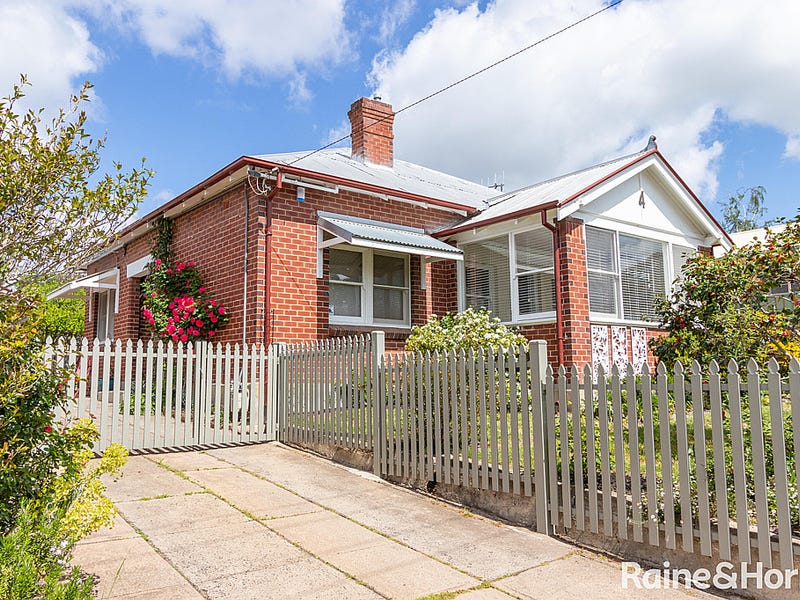 4 Clements Street, Bathurst, NSW 2795 - Property Details