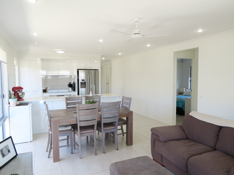 16 East Ridge, Thornlands, Qld 4164 - Property Details