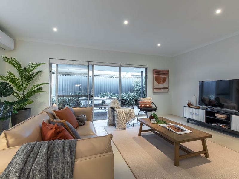 6 Kennerton Avenue, Landsdale, WA 6065 - Property Details