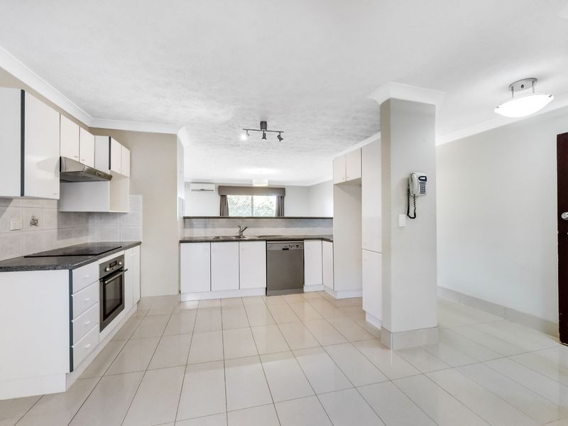 2/57 Dickson Street, Morningside, QLD 4170 - realestate.com.au