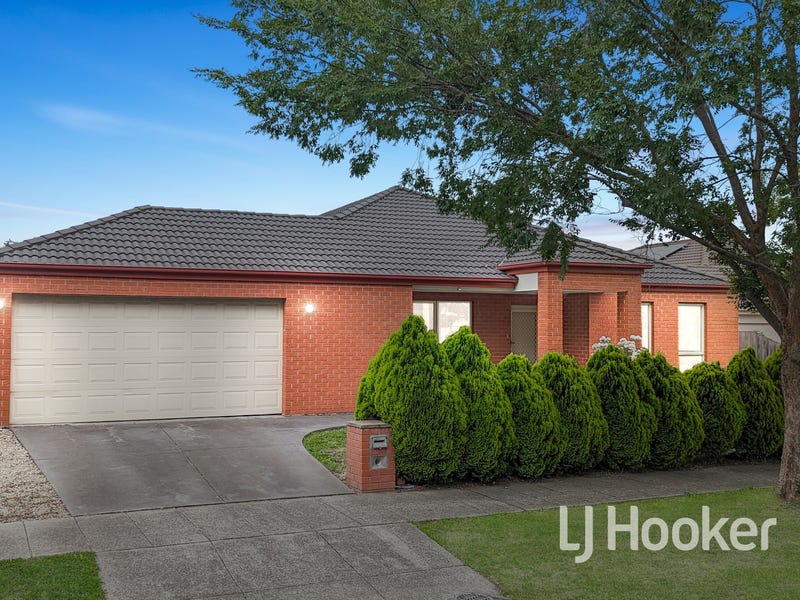 10 Baynton Crescent, Lynbrook, Vic 3975 - Property Details