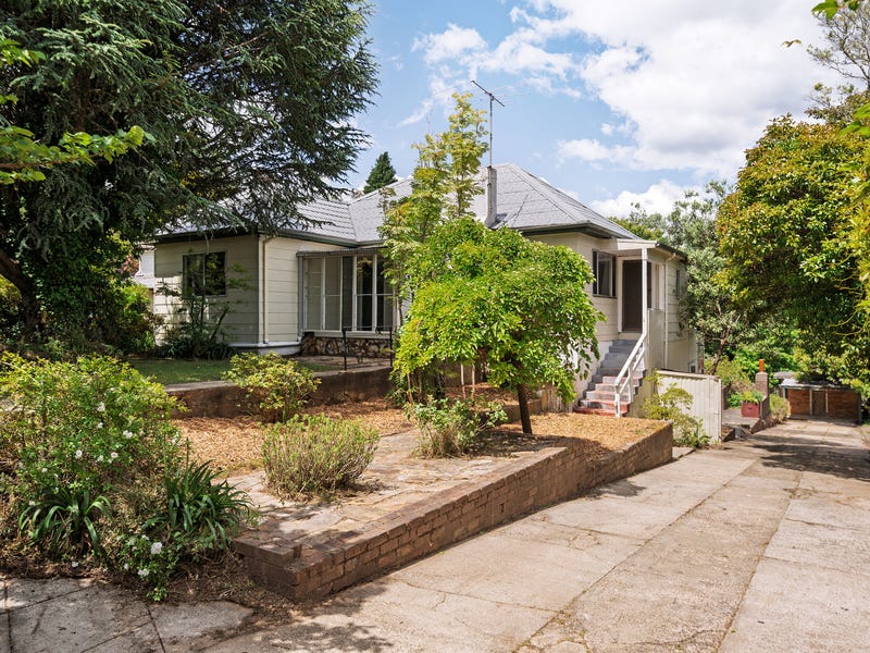 16 Martin Street, Katoomba, NSW 2780 - House for Sale - realestate.com.au