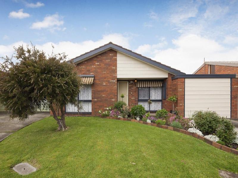33 Village Cres, Chelsea, VIC 3196 - realestate.com.au