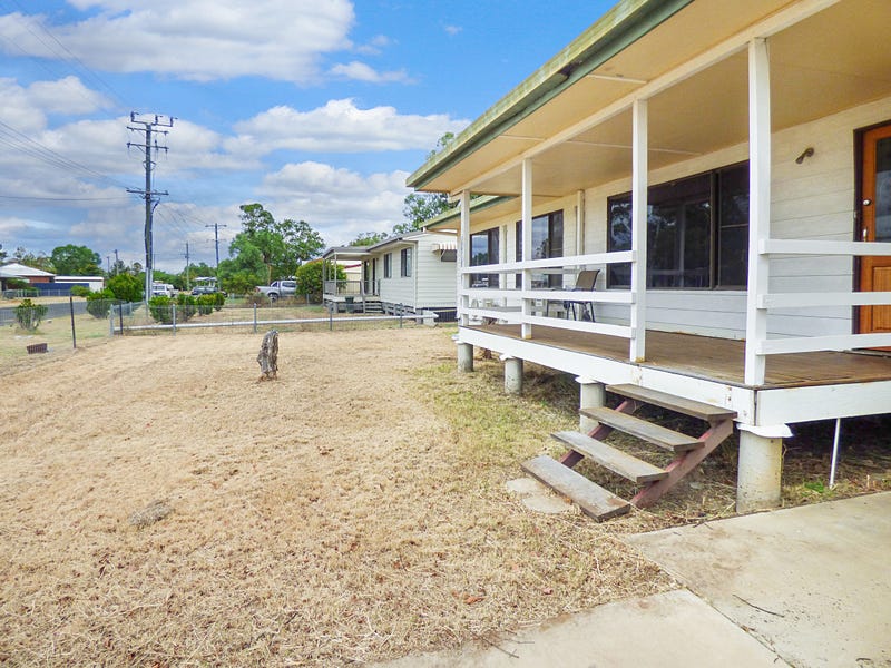 32 Howard Street, Roma, Qld 4455 - Property Details
