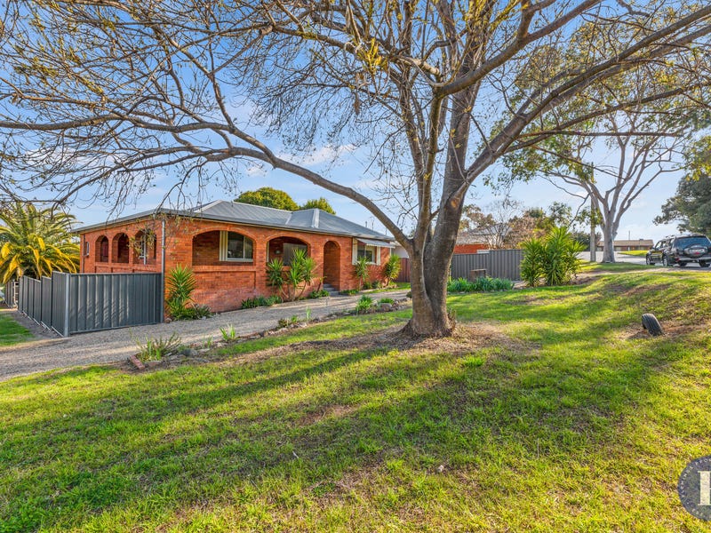 8 Prospect Street, Young, NSW 2594 - Property Details
