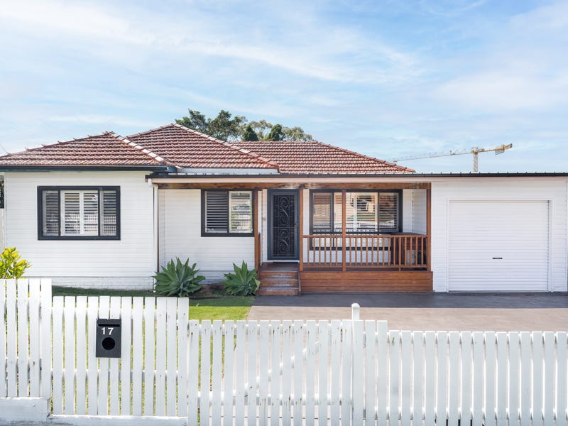 17 Stuart Street, Helensburgh, NSW 2508 - Property Details