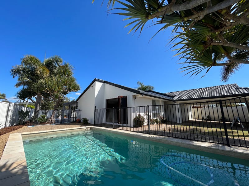 2 Maiala Close, Paradise Point, QLD 4216 - realestate.com.au