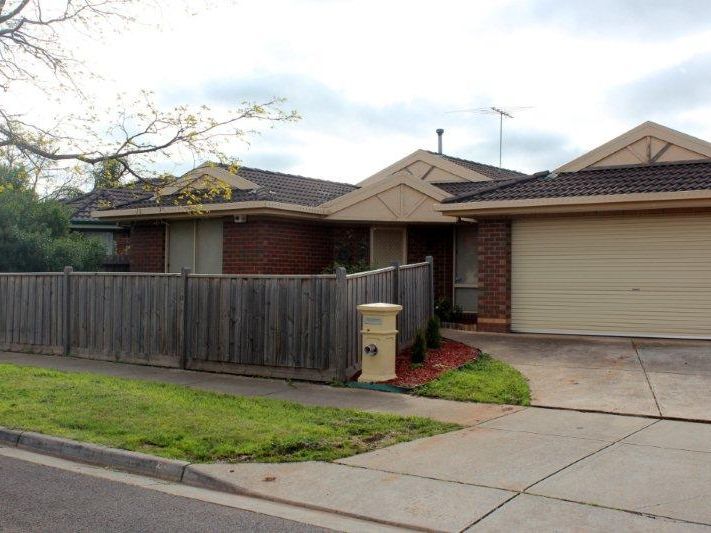 20 John Batman Drive, Melton West, VIC 3337 - realestate.com.au