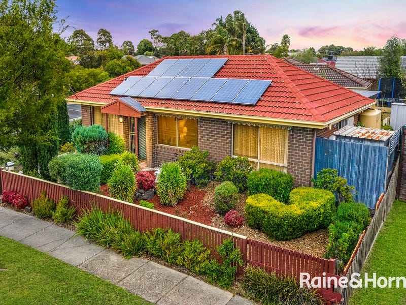 13 Chomley Street, Cranbourne, Vic 3977 - Property Details