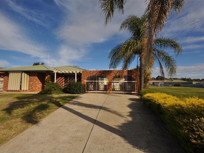 8 Toney Place, Glenfield Park, NSW 2650 - realestate.com.au