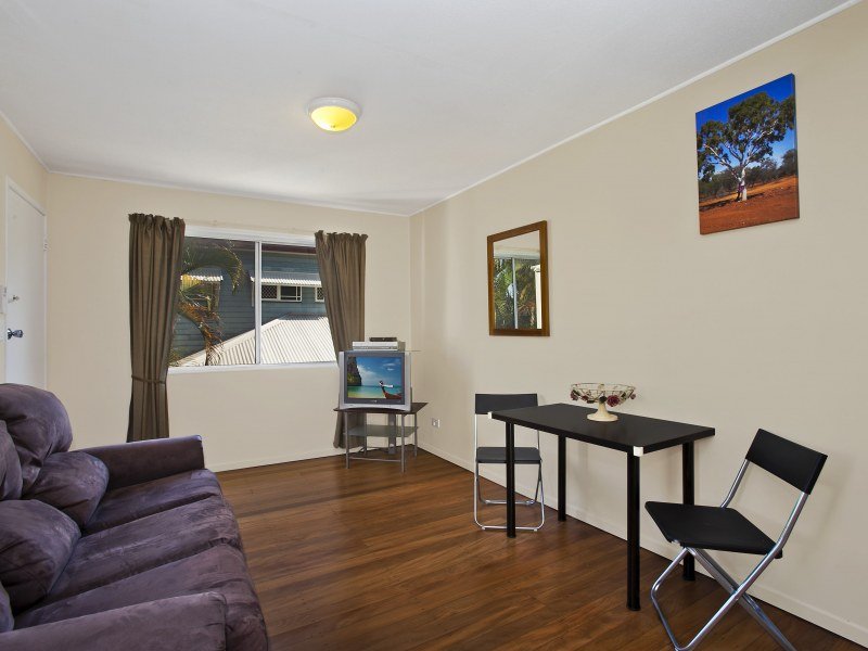 1/4 Kenneth Street, Lutwyche, Qld 4030 - Property Details