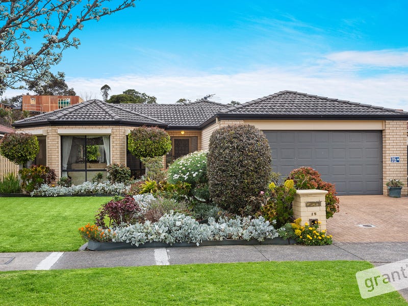 16 Castle Court, Beaconsfield, VIC 3807 - realestate.com.au