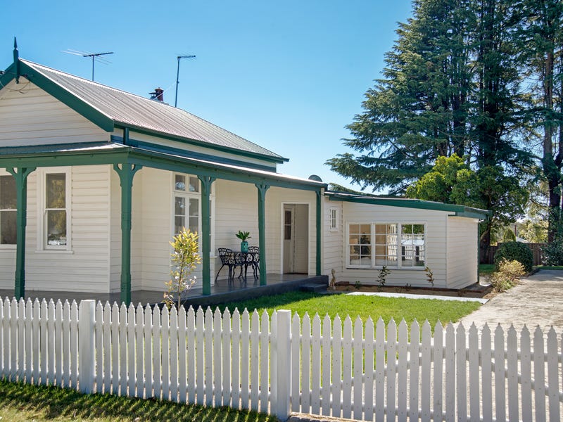 83 Twynam St, Katoomba, NSW 2780 - Property Details