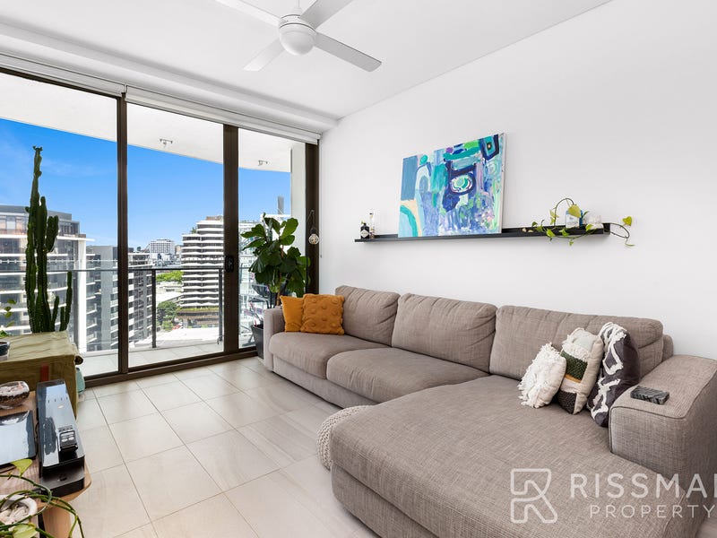 1306/10 Stratton Street, Newstead, Qld 4006 - Property Details