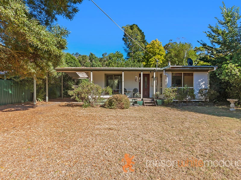 33 Riverside Drive, Flowerdale, Vic 3717 - Property Details