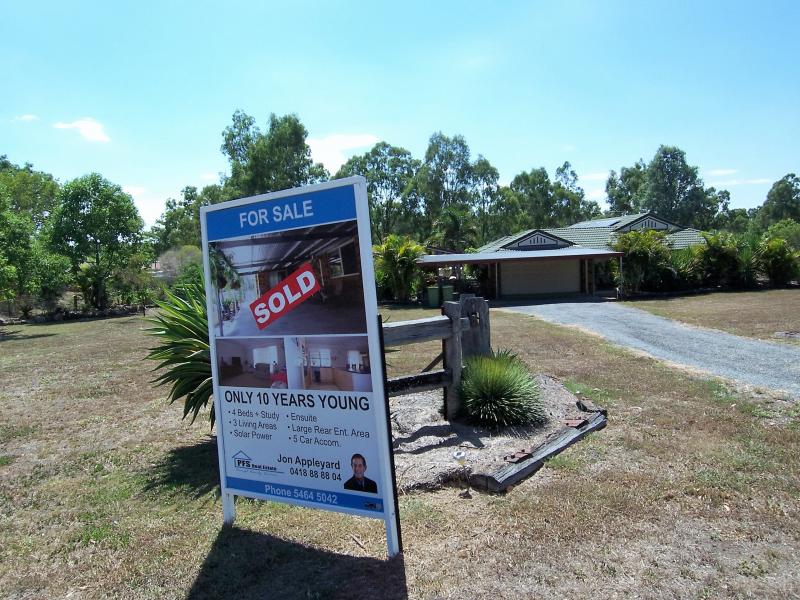 8 Glencoe Place, Thagoona, Qld 4306 - Property Details