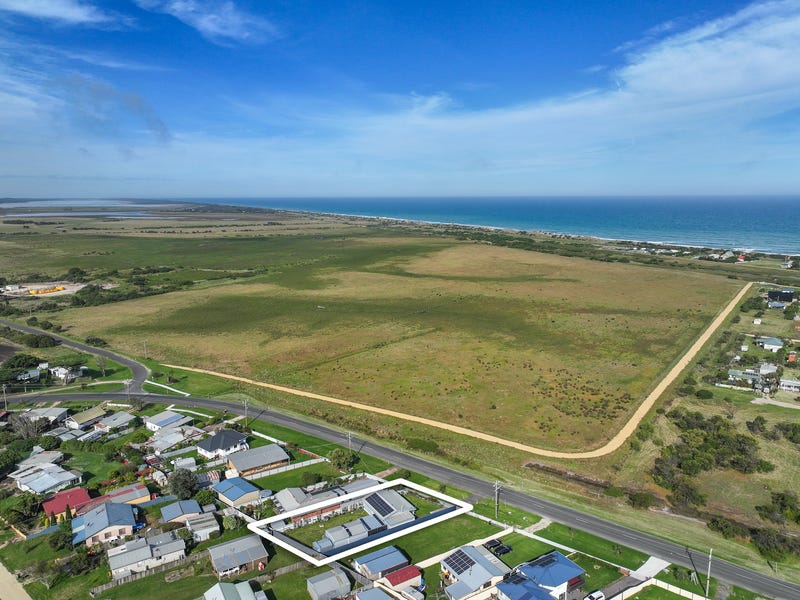49 Main Road, Seaspray, Vic 3851 - House for Sale - realestate.com.au