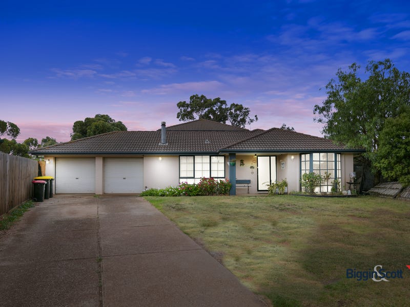 10 Nelson Court, Melton South, VIC 3338 - realestate.com.au