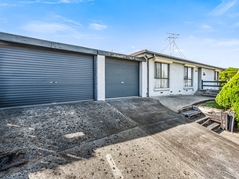 14 Peebles Street, Endeavour Hills, VIC 3802 - realestate.com.au