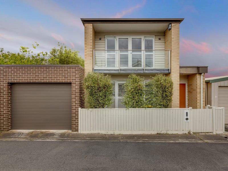 6 Davison Place, Geelong, Vic 3220 - Property Details