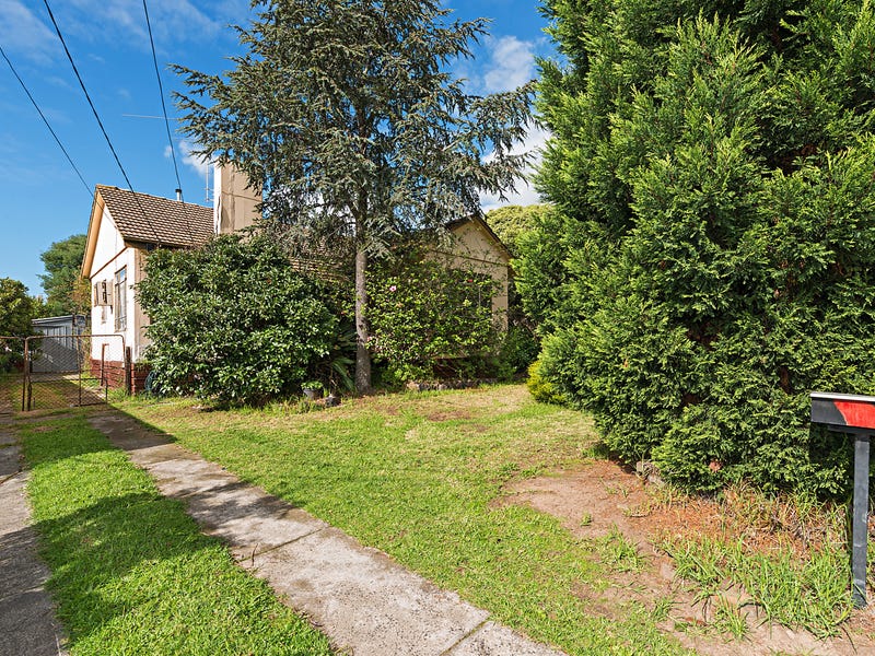 4 Austin Street, Preston, Vic 3072 - Property Details