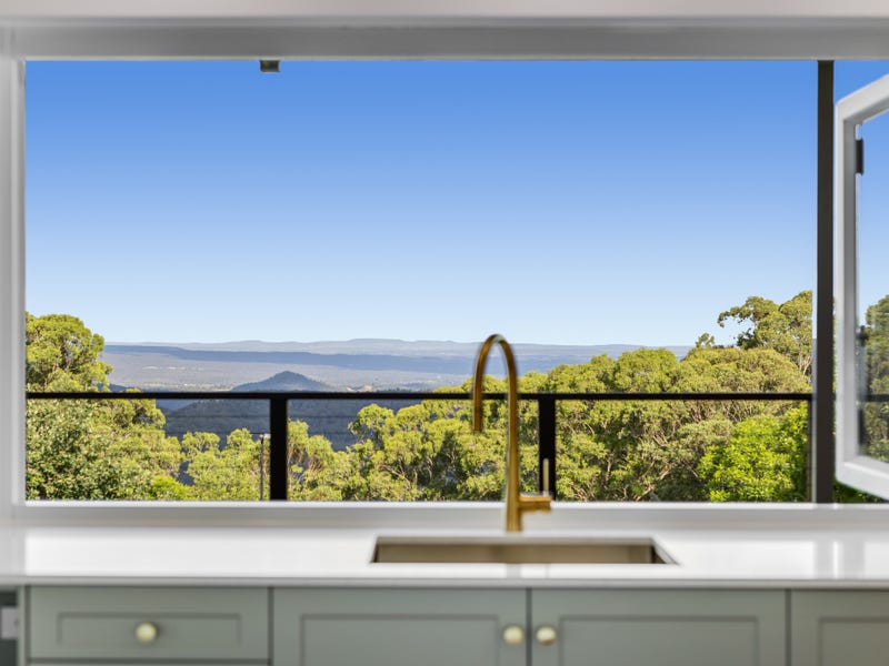 11 Murphys Creek Road, Blue Mountain Heights, QLD 4350 - realestate.com.au