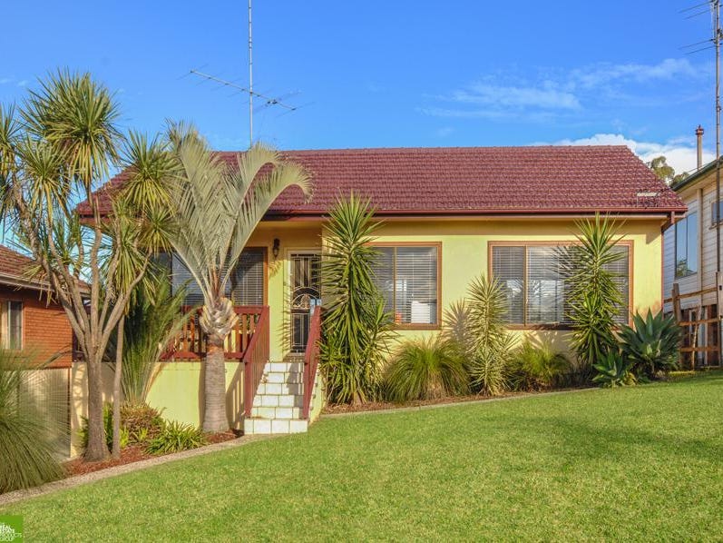 77 Cummins Street, Unanderra, NSW 2526 - Property Details